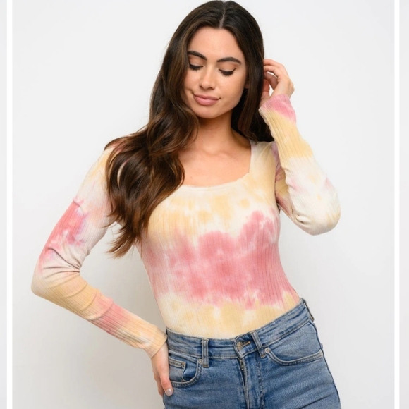 LE LIS Collection | Tops | Last Twole Lis Collection Square Neck Tie ...